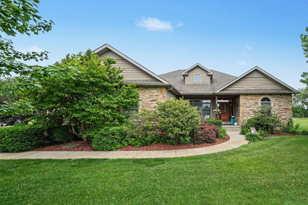 3990 Scipio Drive La Porte IN 46350 (House For Sale) | MLS 840550