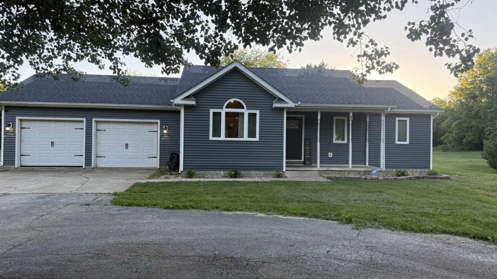 10852 N 100 E Wheatfield IN 46392 (House For Sale) | MLS 840634