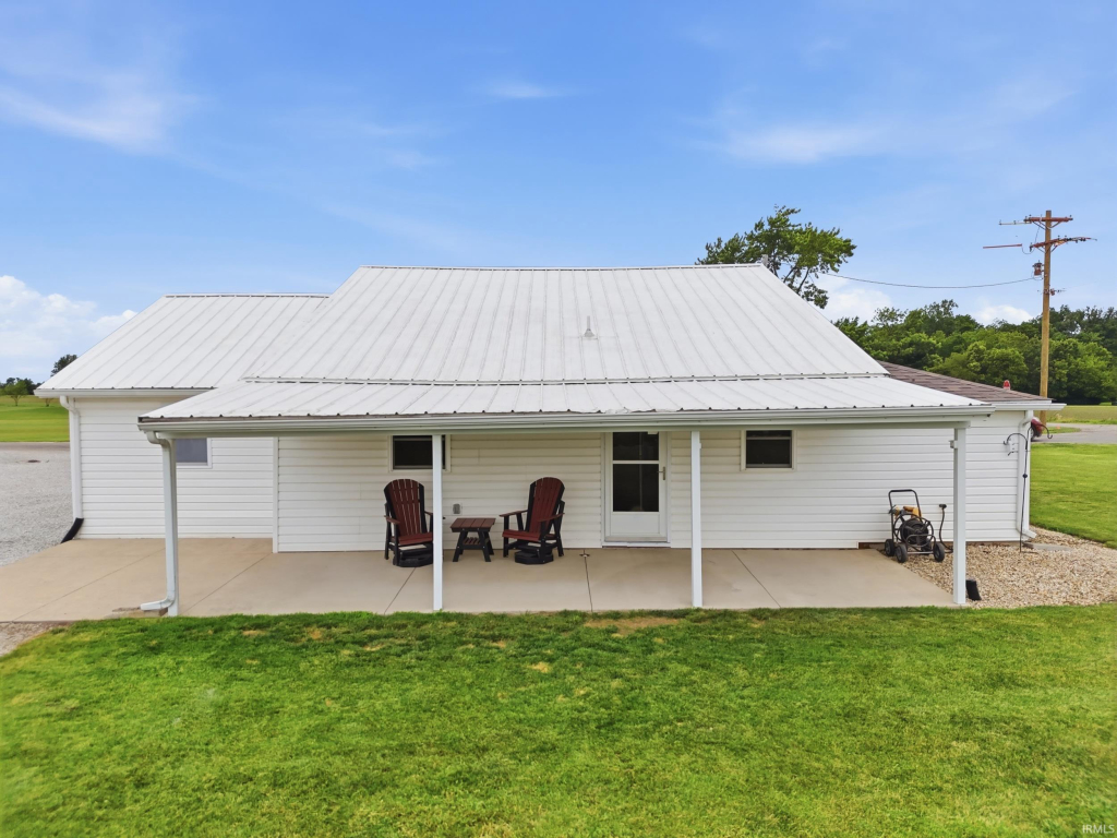8019 S 900 W Road Montpelier IN 47359 (House For Sale) | MLS 202624162