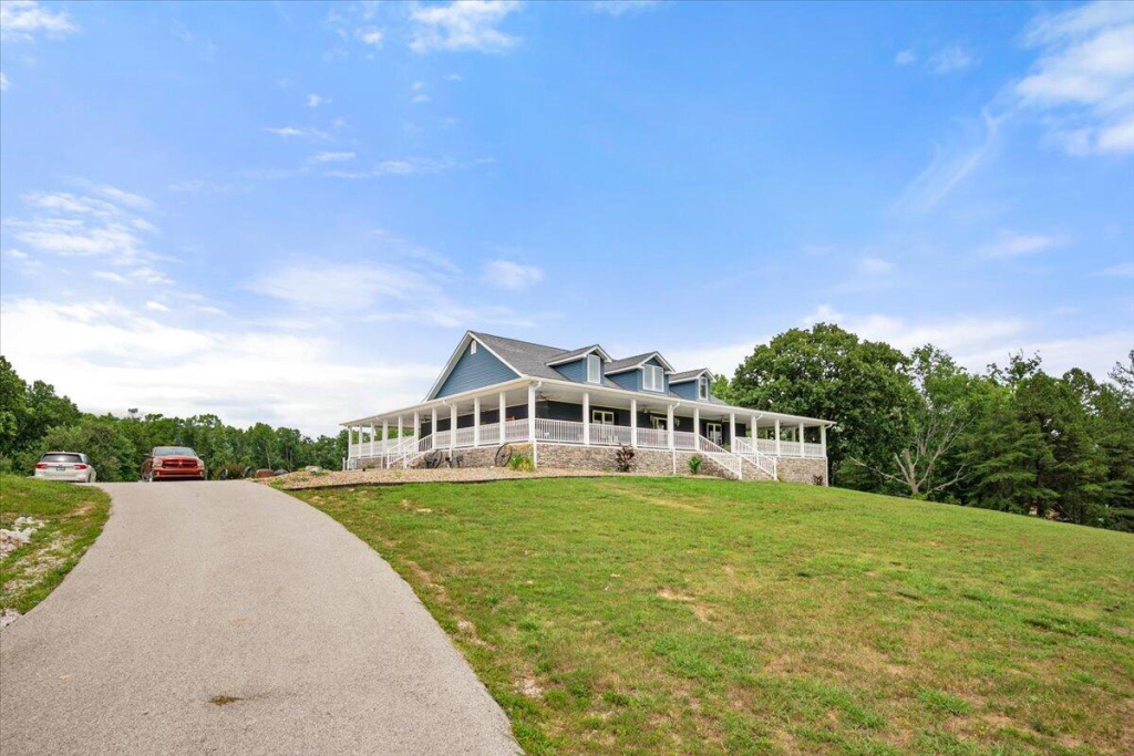 1798 Auger Springs Road Corbin KY 40701 (House For Sale) | MLS 26013429