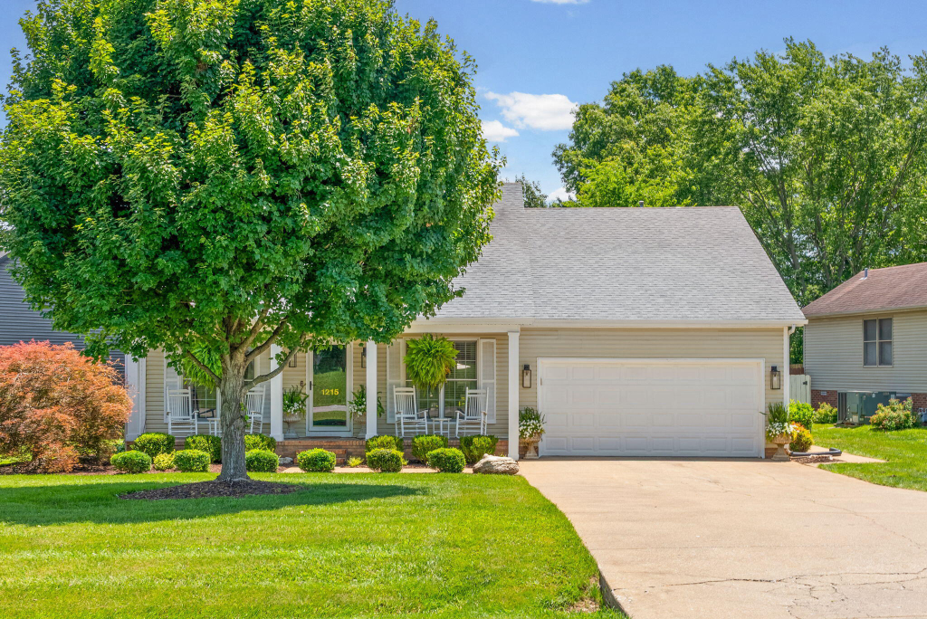 1215 Bark Ridge Circle Hopkinsville KY 42240 (House For Sale) | MLS ...