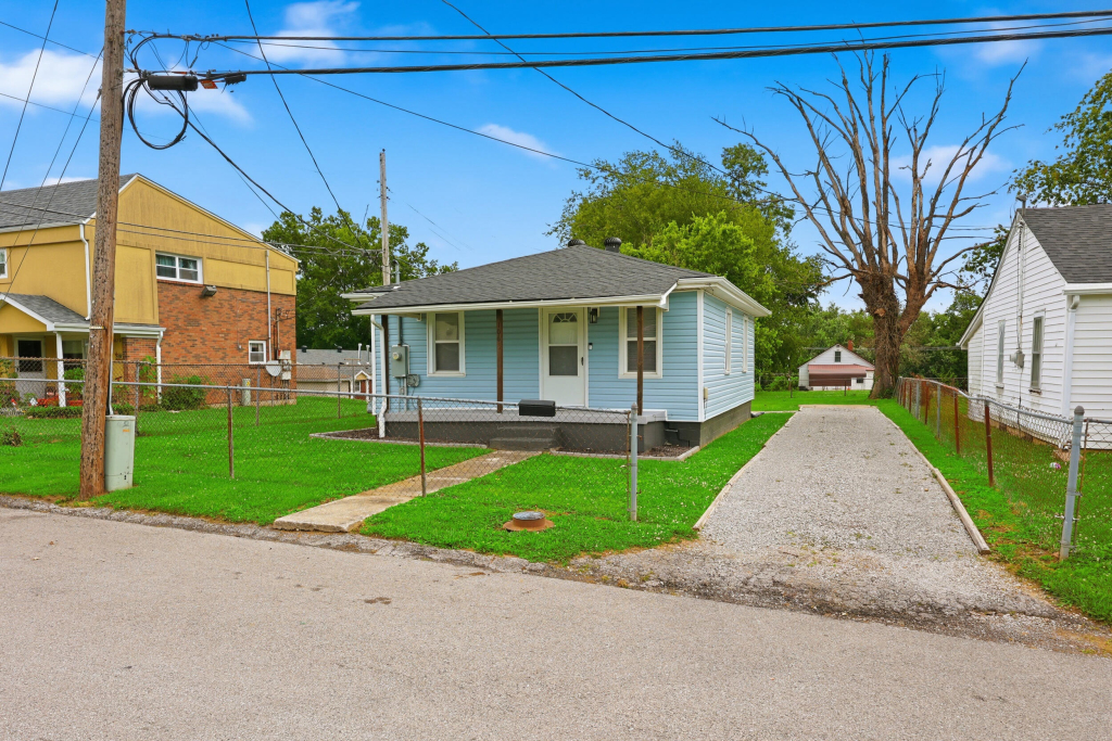 106 Lassiter Drive Richmond KY 40475 (House For Sale) | MLS 26013820