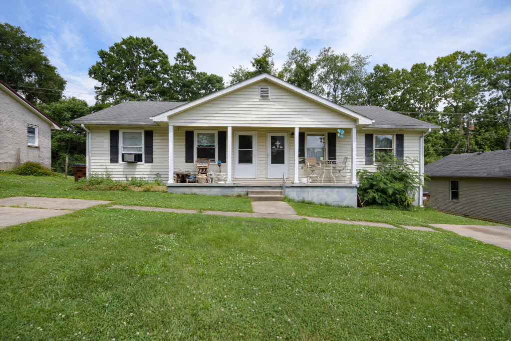 520 N Magnolia Drive Mt Sterling KY 40353 (House For Sale) | MLS 26013841