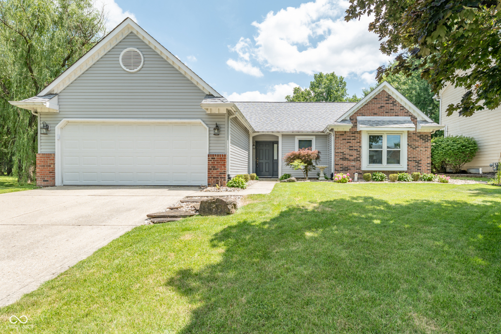 7551 Pennycroft Drive Indianapolis IN 46236 (House For Sale) | MLS 22110004