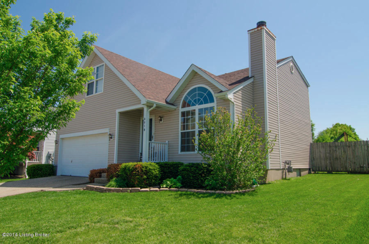 8010 Village Point Dr Louisville KY 40291 (House For Sale) | MLS 1381128