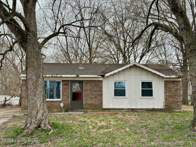 10763 Tarrytowne Rd Louisville KY 40272 (House For Sale) | MLS 1657191