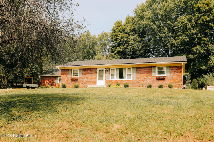 286 Finchville Rd Shelbyville KY (House For Sale) | MLS 1669998