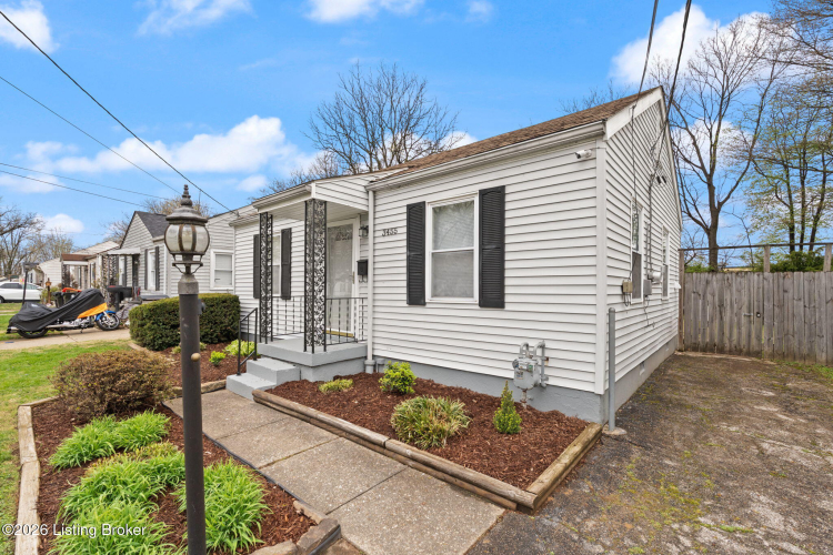 3455 Glendale Ave Louisville KY 40215 (House For Sale) | MLS 1720114