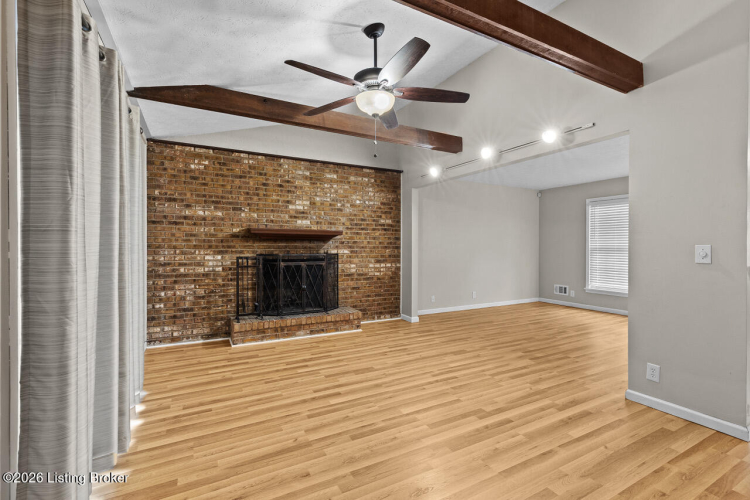 8016 Cortland Dr Louisville KY 40228 (House For Sale) | MLS 1720237