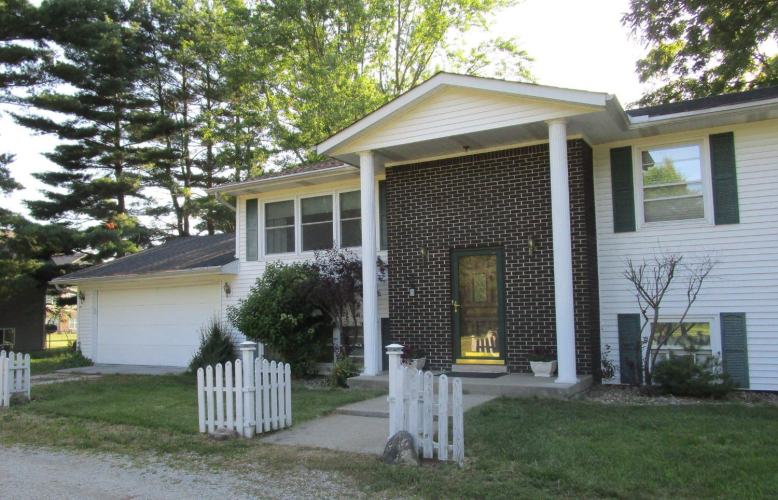 1330 S Ash Street Hobart IN 46342 | MLS 525162