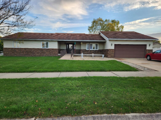 751 Clover Lane Crown Point IN 46307 (House For Sale) | MLS 801140