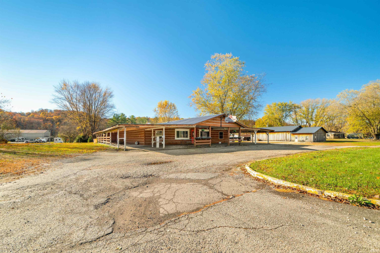 4883 E State Road 46 Nashville IN 47448 (House For Sale) | MLS 202517521