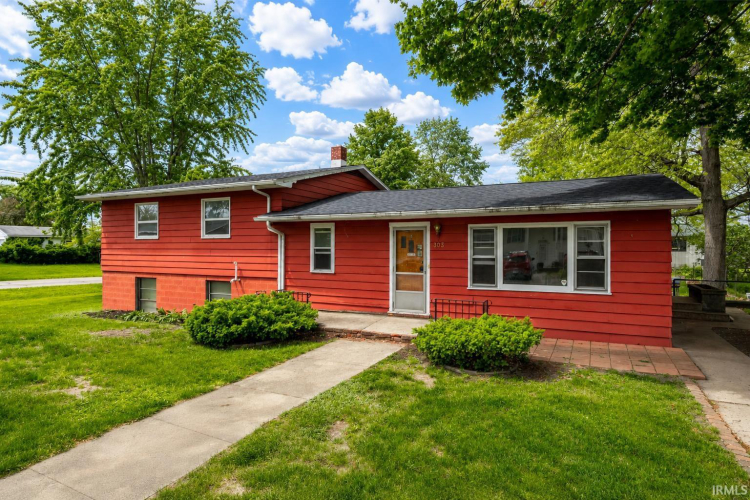 303 N Roosevelt Street Warsaw IN 46580-3851 (House For Sale) | MLS ...