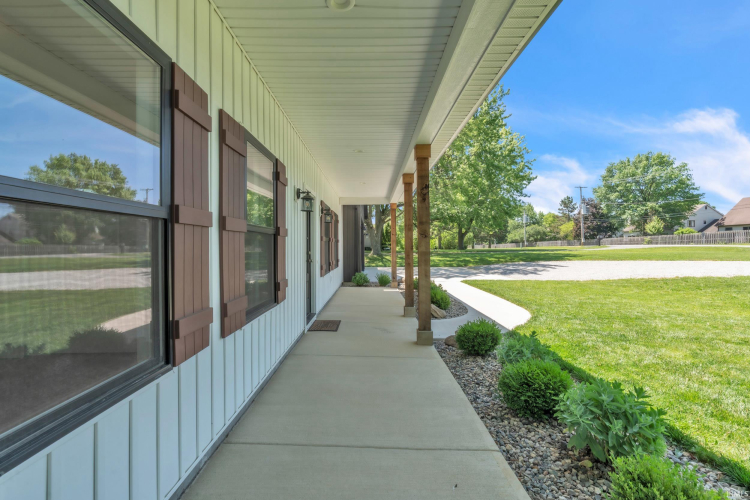 5780 Wheelock Road Fort Wayne IN 46835 (House For Sale) | MLS 202623081