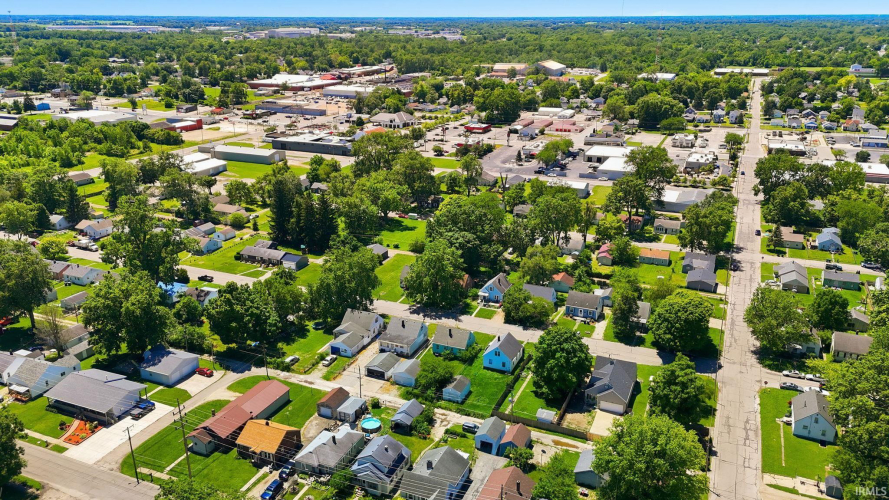 2210 S Pershing Drive Muncie IN 47302-4257 (House For Sale) | MLS 202623302