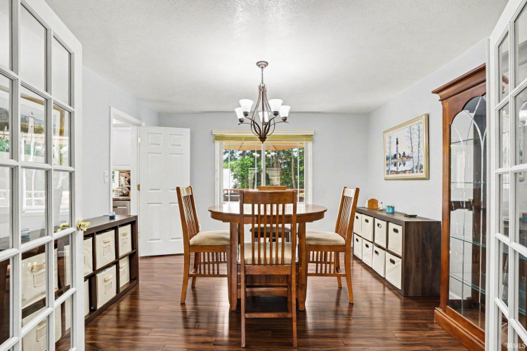 4317 Laurel Creek Drive South Bend IN 46628-9486 (House For Sale) | MLS ...