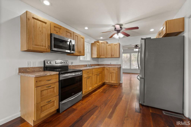 1033 11th Street Tell City IN 47586 (House For Sale) | MLS 202625860