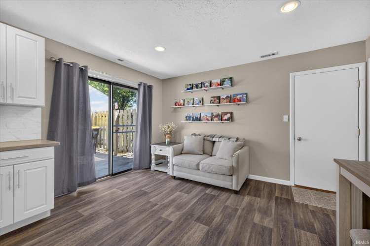 9126 S Greenridge Lane Bloomington IN 47401 (House For Sale) | MLS ...