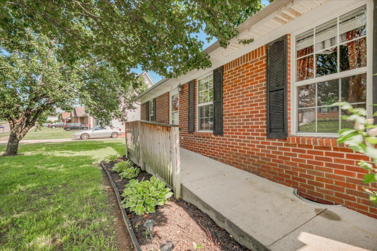 341 Burchwood Drive Berea KY 40403 (House For Sale) | MLS 26013670