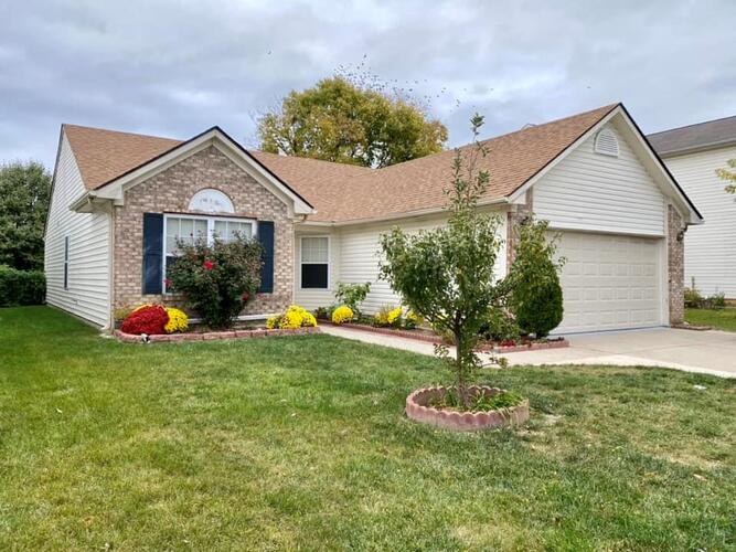 4616 Whitview Lane Indianapolis IN 46237 | MLS 21889337