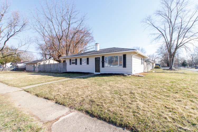 4033 Beauport Road Indianapolis IN 46222 | MLS 21907939