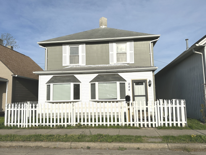 225 N Richland Street Indianapolis IN 46222 (House For Sale) | MLS 21917050