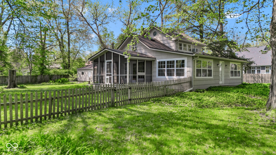 8190 Jordan Lane Indianapolis IN 46240 (House For Sale) | MLS 22024637