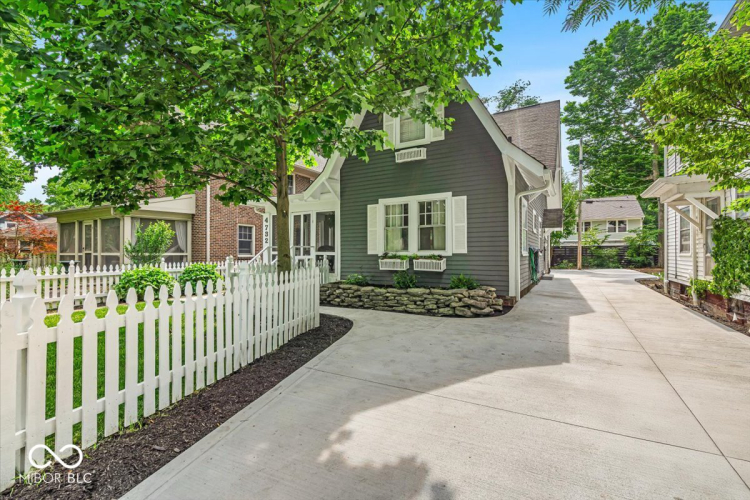 4732 N Kenwood Avenue Indianapolis IN 46208 (House For Sale) | MLS 22044832