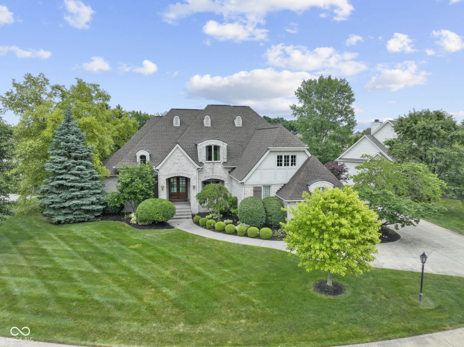 10569 Iron Horse Lane Carmel IN 46032 (House For Sale) | MLS 22049317