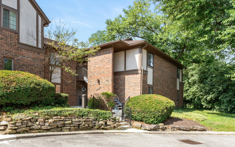 2267 Rome Drive Indianapolis IN 46228 (House For Sale) | MLS 22052236