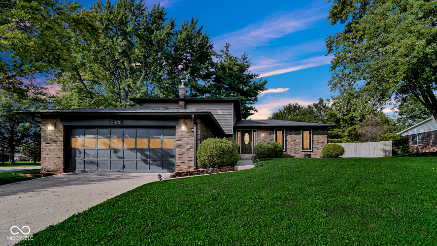 4372 Jasmine Way Greenwood IN 46142 (House For Sale) | MLS 22052763