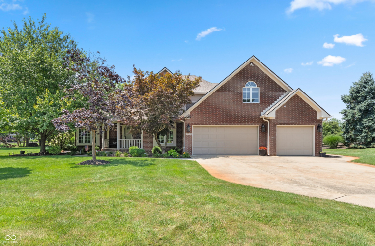 9842 N Wind River Run McCordsville IN 46055 (House For Sale) | MLS 22055983