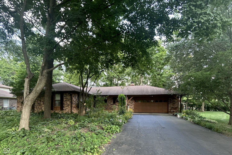 415 Woodland W Drive Greenfield IN 46140 (House For Sale) | MLS 22056899