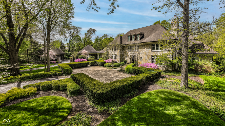 421 Springwood Drive Carmel IN 46032 (House For Sale) | MLS 22061375