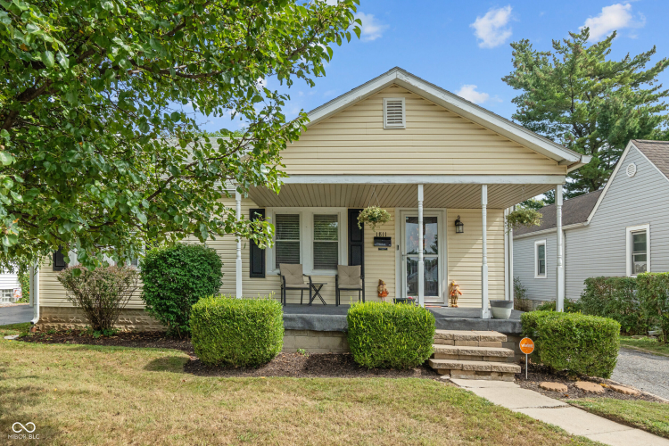 1811 Christopher Lane Indianapolis IN 46224 (House For Sale) | MLS 22064100