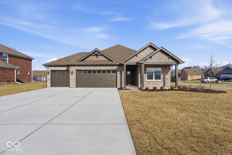 2032 Partridge Drive Franklin IN 46131 (House For Sale) | MLS 22075016