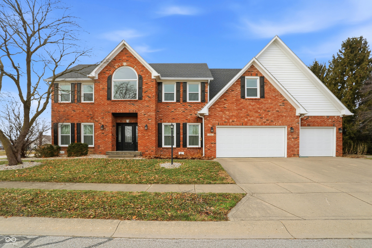2415 Derby Drive Shelbyville IN 46176 (House For Sale) | MLS 22079589