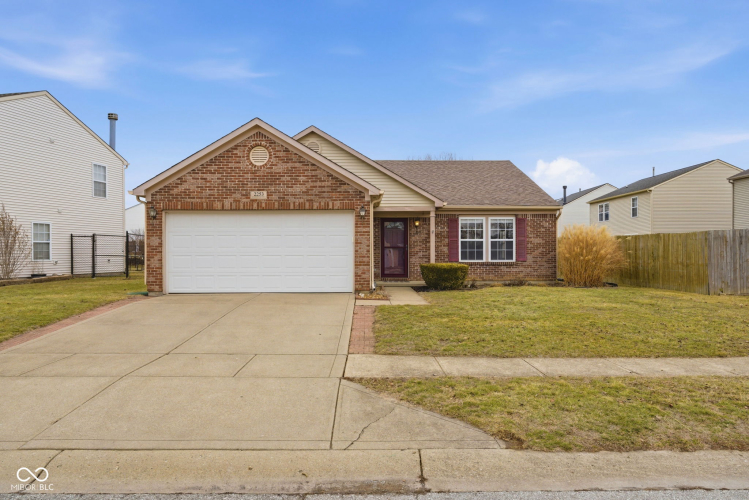 2253 Summerfield Drive Plainfield IN 46168 (House For Sale) | MLS 22084645