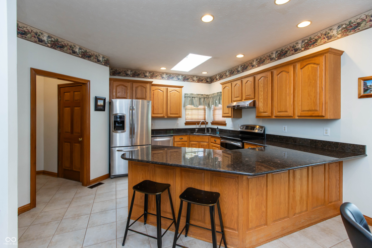 2178 Russet Court Plainfield IN 46168 (House For Sale) | MLS 22106708