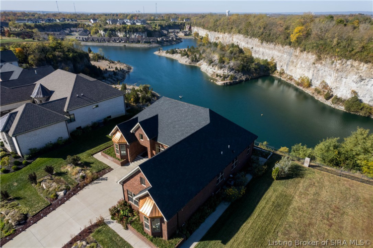 119 Bluff Ridge Road Jeffersonville IN 47130 | MLS 202305597